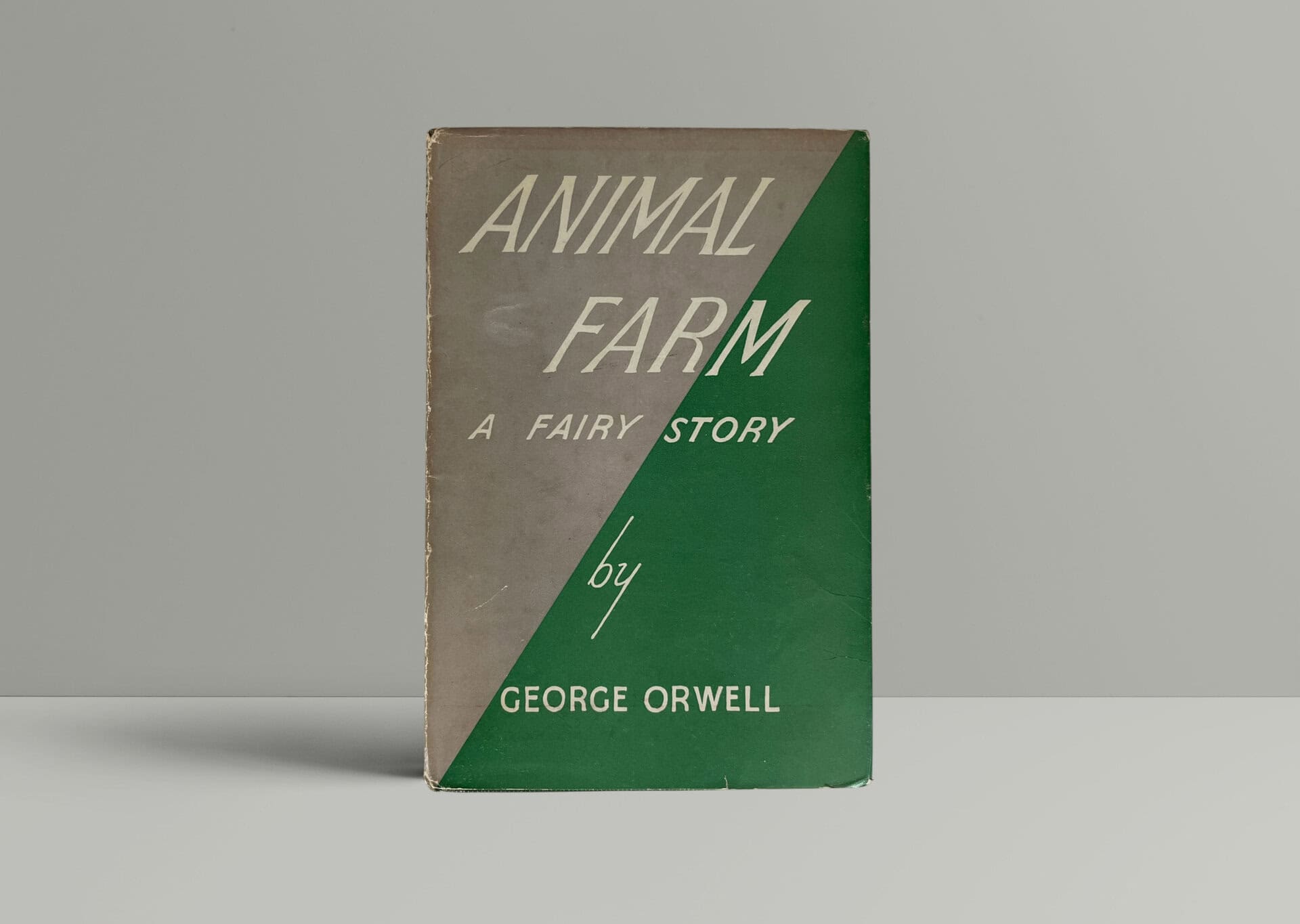 George Orwell - Animal Farm - First Edition 1945 - In custom-made box